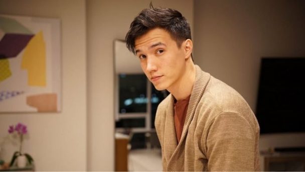 Aaron Burriss - BiographON