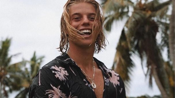 Alex Hayes - BiographON