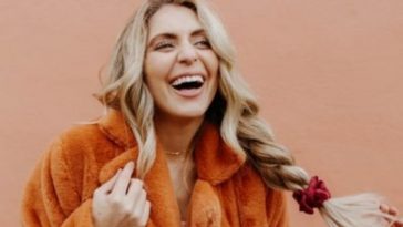 Chantelle Paige - BiographON