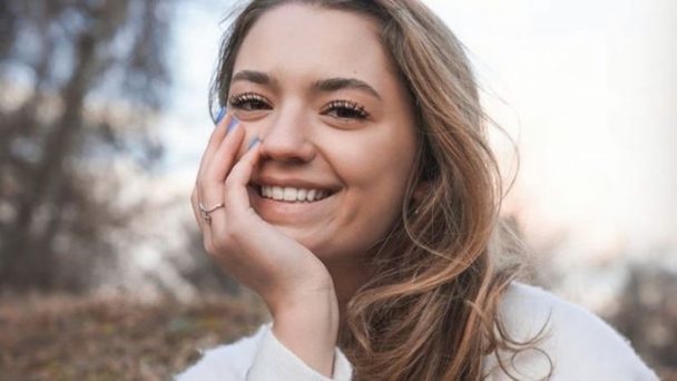 Julia Summer - BiographON