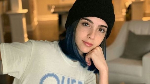 Miss Monkey - BiographON