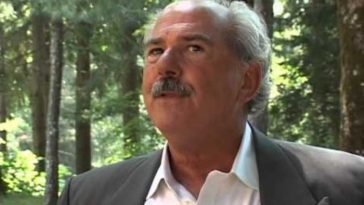 Paige Reffe - BiographON