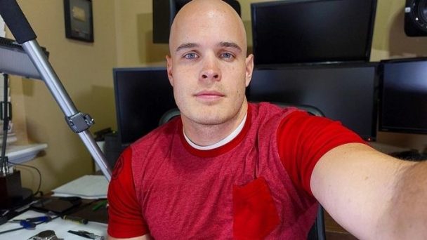 Jerry Rig Everything - BiographON