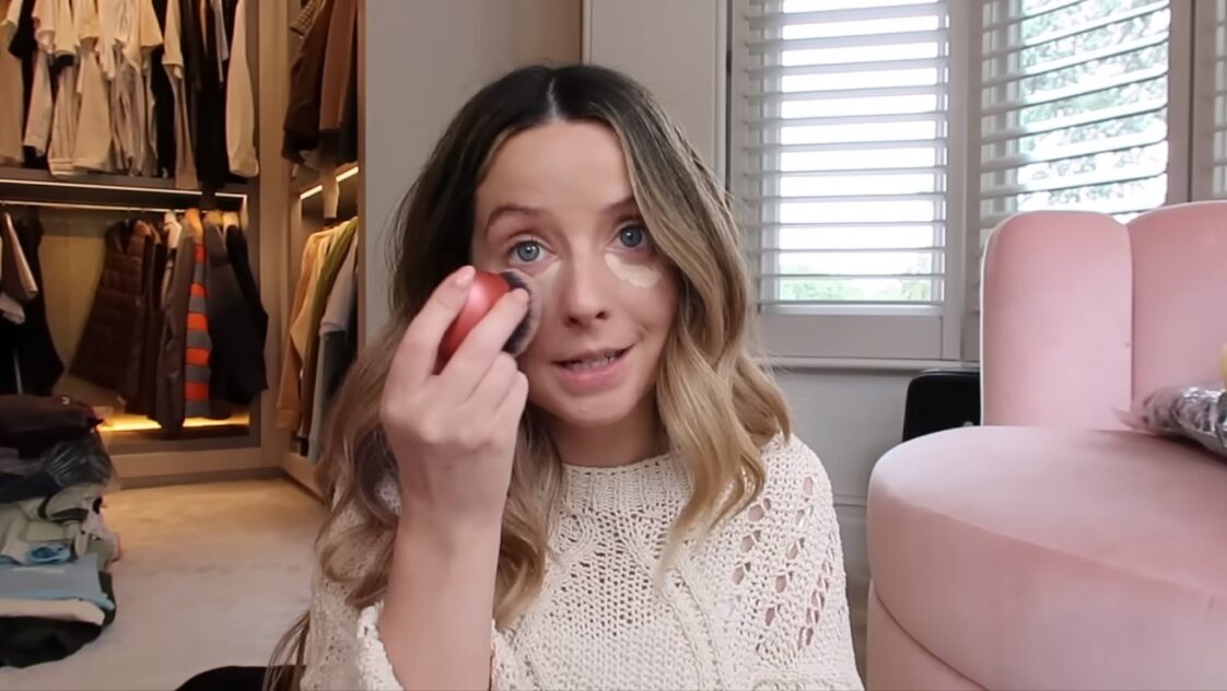 Zoe Sugg British YouTube Star - BiographON